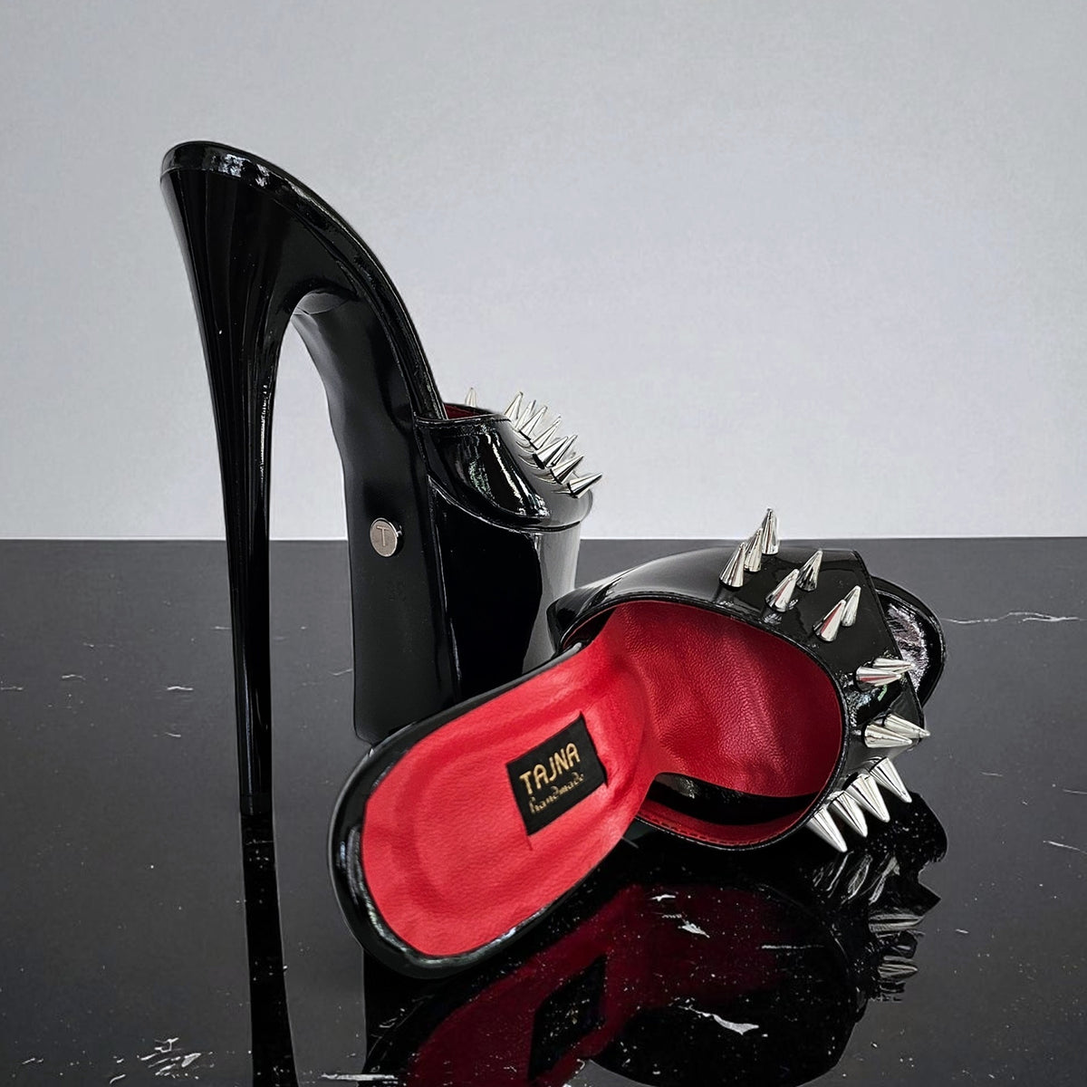 Venom Spike Black Gloss Spike Mules – Tajna Club