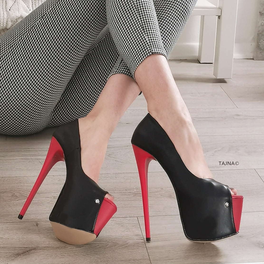 Black Red Peep Toe Classic Pumps | Tajna Shoes – Tajna Club