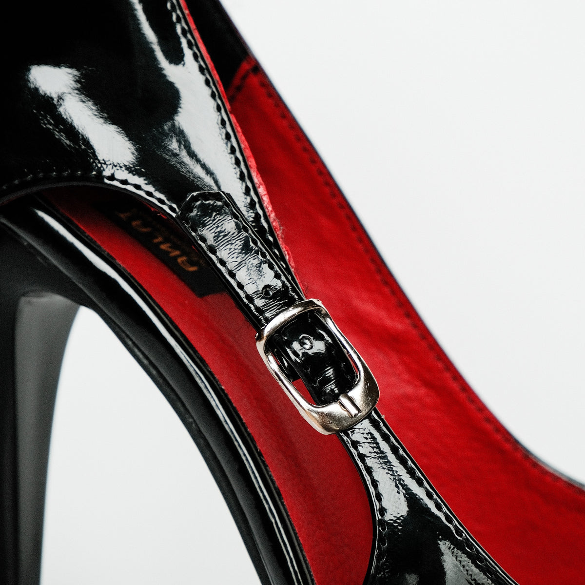 Black Gloss Open Side Detail High Heels – Tajna Club